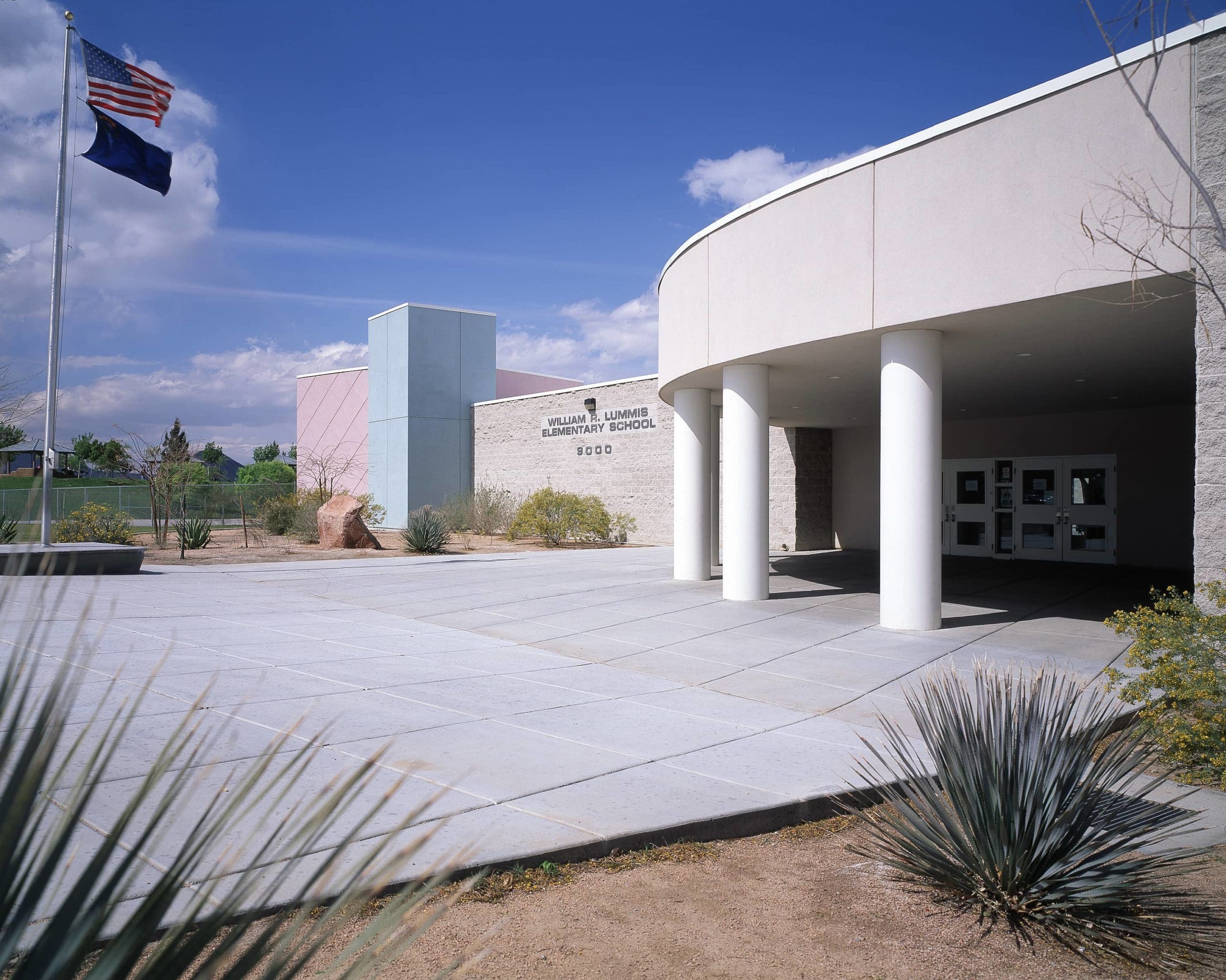 Lummis Elementary School and Becker Middle School open - Summerlin